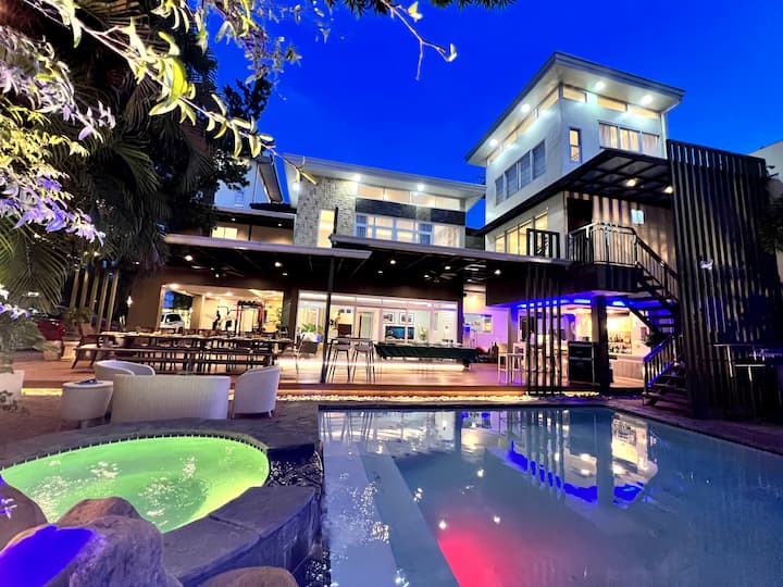 Luxury Pool Villa (Villa Amare) - Lapu-Lapu City