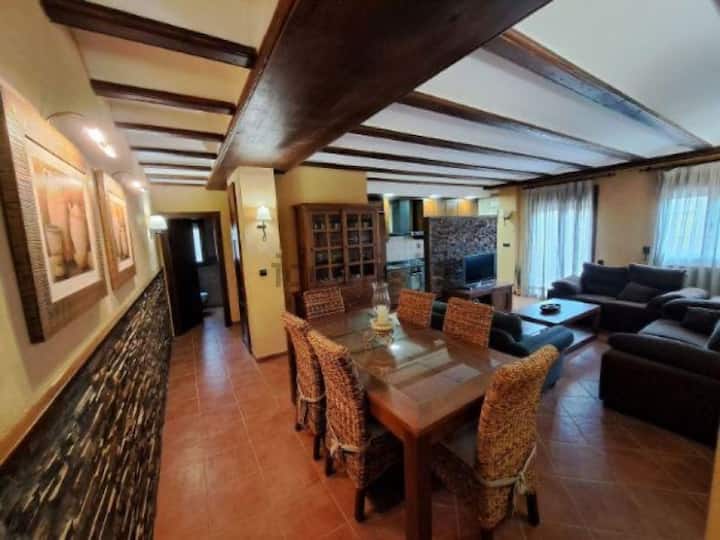 Casa Florentina Cerca Del Centro Histórico. - Albarracín