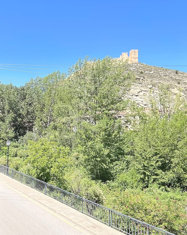 Casa Florentina Cerca Del Centro Histórico. - Albarracín