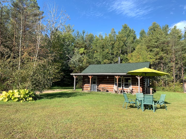 Nottawasaga Hideaway Cabin B&b - Collingwood