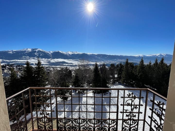 Apt Grand Hôtel Vue Panoramique - Bourg-Madame