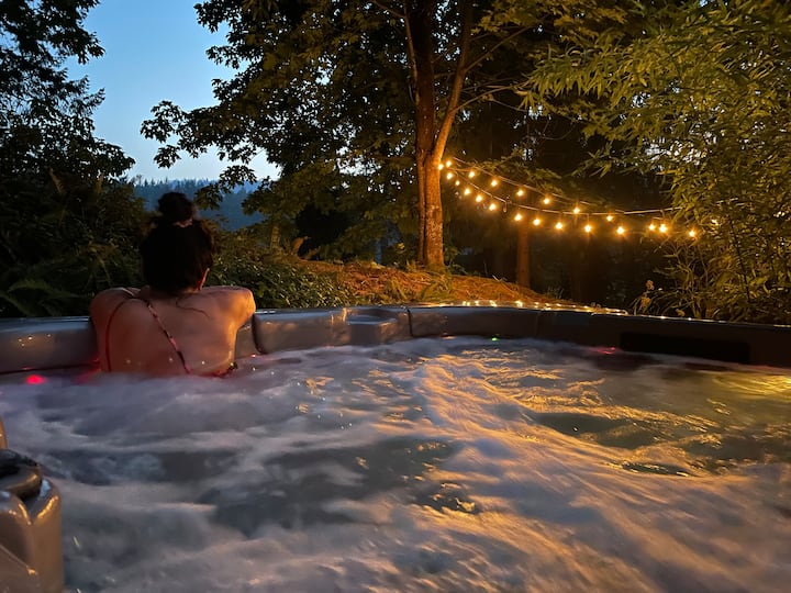 Dream On The Green - Your Cozy Galiano Retreat - Galiano Island