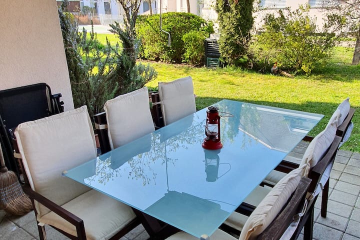 Cosy Room In Spacious Appartment With Garden - スイス チューリッヒ