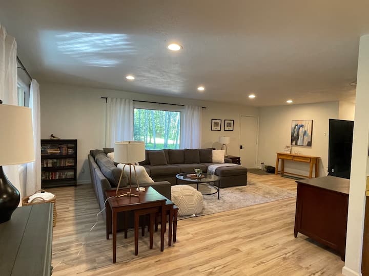 Aspen Grove Retreat - Corvallis, MT