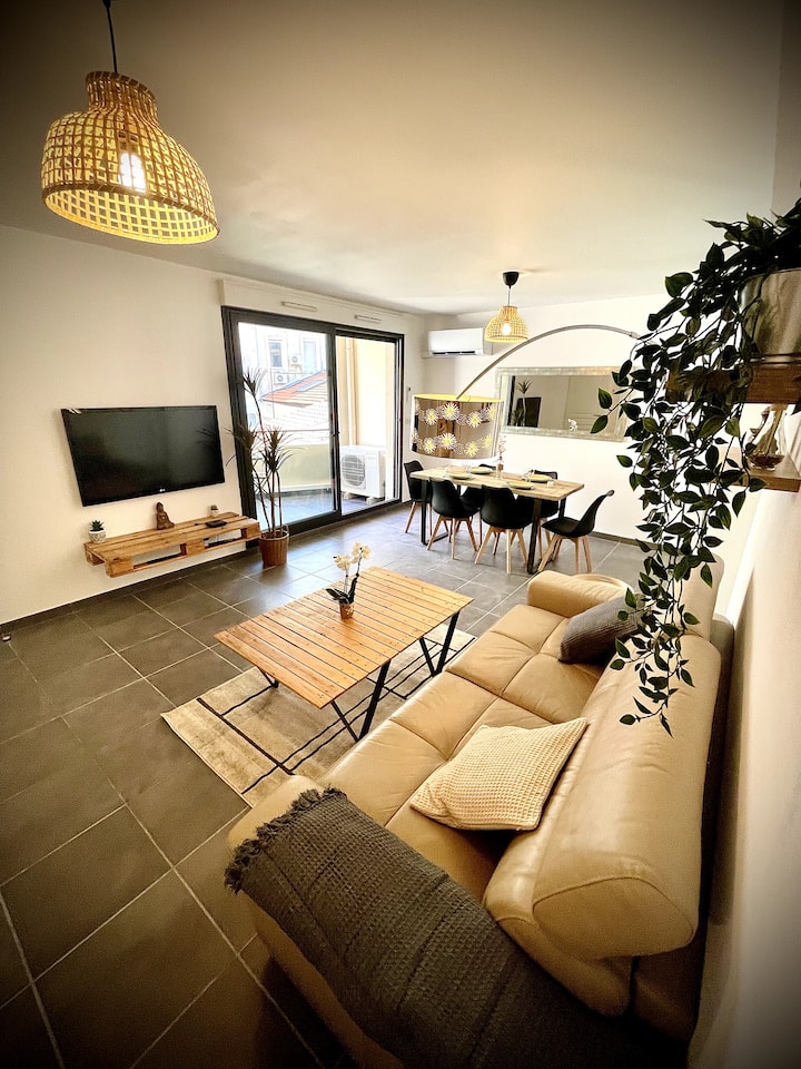 Unique Centre, Vieux Port Et Plage + Parking Privé -