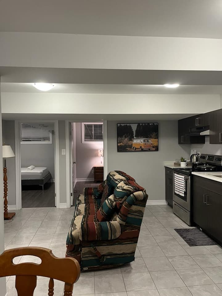 Luxury 2-bed Apartment - Welland