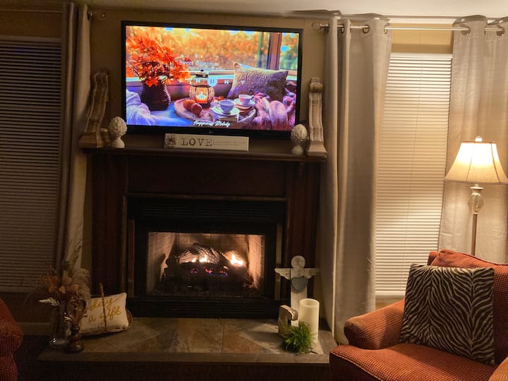 Sevierville Couples Only Getaway - Sevierville, TN