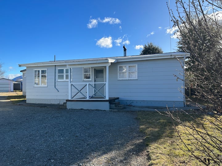 Bach Bliss, Twizel. Free Wifi. - Twizel
