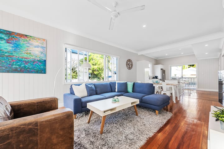 Charming Cottage Short Distance To Cbd W/ Parking - Brisbane