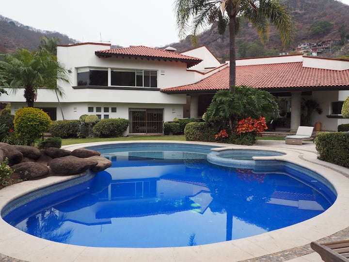 Casa Mediterranea (Casa De Adobe) - Tepoztlán