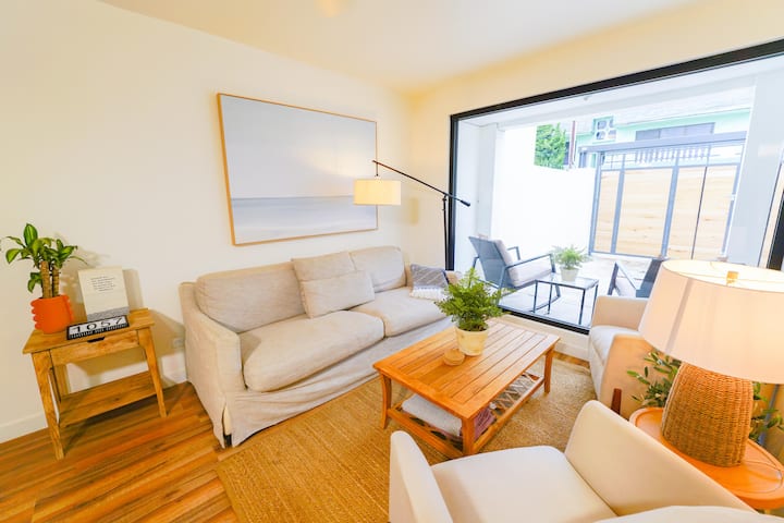 Private Garage & Patio! Great For Groups! - Tijuana