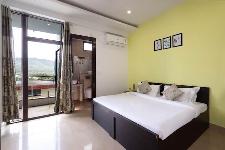 Wabi Sabi Stays 6bhk ( 3bhk - 2 Units) - Rishikesh