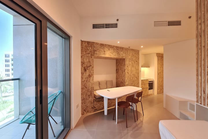 Comfortable & Stylish Studio With Pool - Dubai