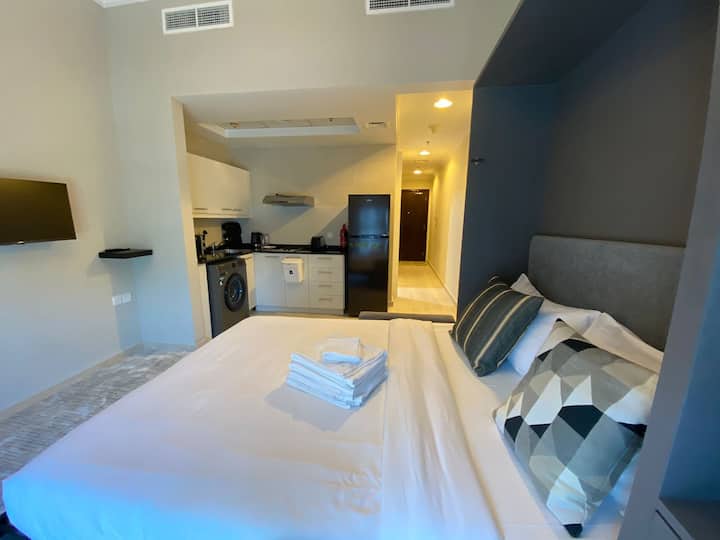 Pristine Newly Renovated Studio In Marina - Emiratos Árabes Unidos