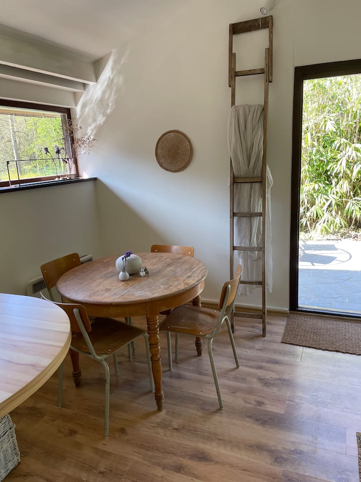 Rustig 2 Kamer Appartement Met Terras En Tuin - Rixensart