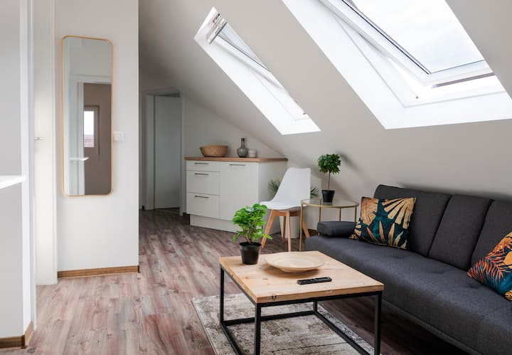 Moderne, Möblierte 3-zi.-wohnung – Komfort Pur - Heilbronn