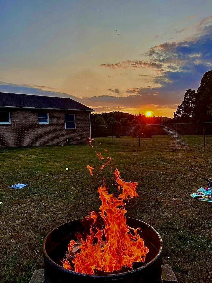 Quiet Private Escape! - Donegal, PA