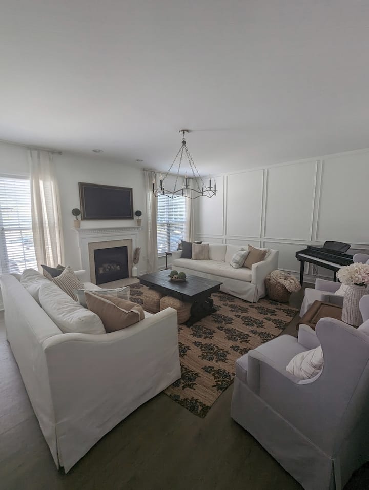 Luxury + Charm Meet Lake Norman/clt (Pet-friendly) - Davidson, NC