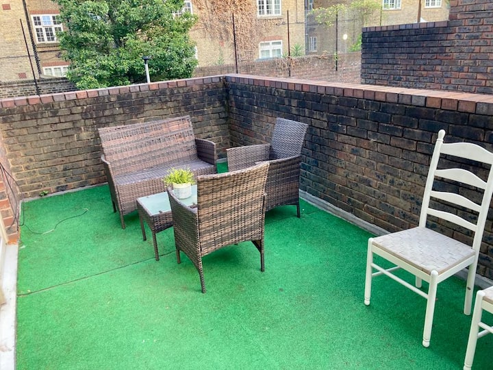 Spacious Central London Flat - London