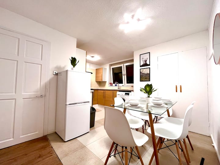 Spacious Central London Flat - London