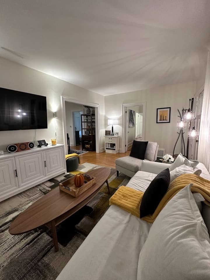 The Cottage At Kinnick - Iowa City, IA