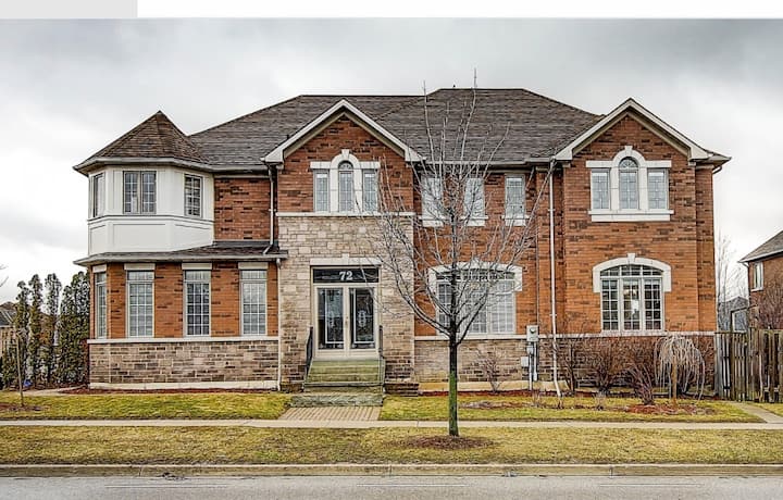 Room B+private Bathroom Richmond Hill - Rouge Wood - Markham