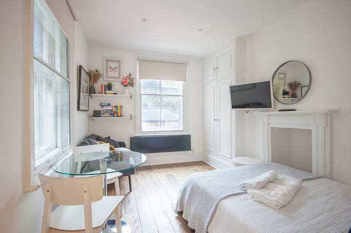 Piccadilly Circus Studio Flat - Londra