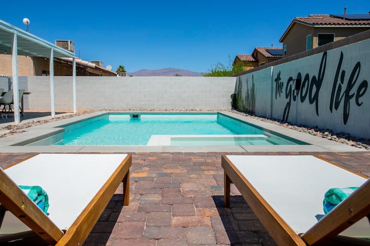 Heated Pool & Spa At Minimal Modern Vegas Home - 北拉斯維加斯