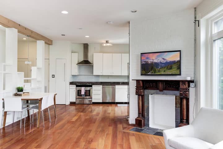 Penthouse In Heart Of The City! - Takoma Park, MD