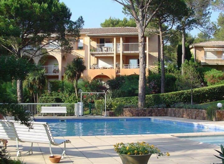Grand Appartement Près Des Golfs - Saint-Raphaël