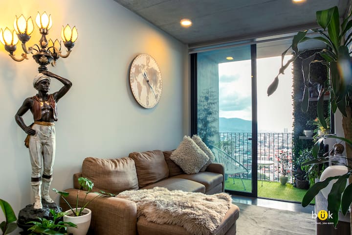 Gorgeous Sunsets At Charming Apartment In Downtown - San José