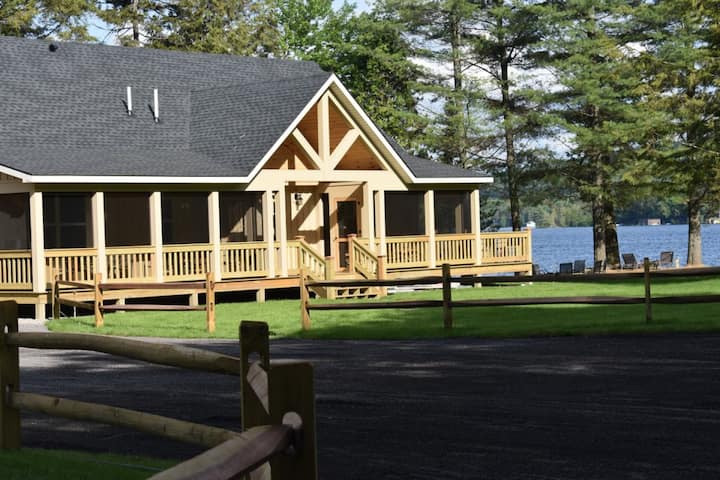 4th Lake Waterfront Lodge - Old Forge, NY