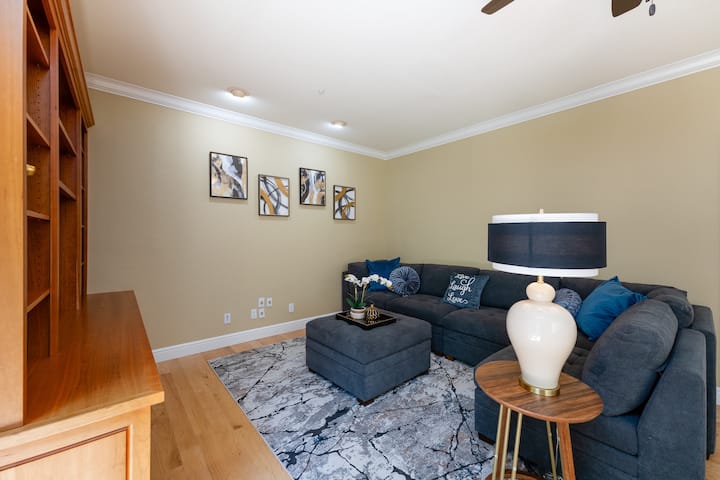 *Luxury Home Walkable To Downtown - Russian River, CA