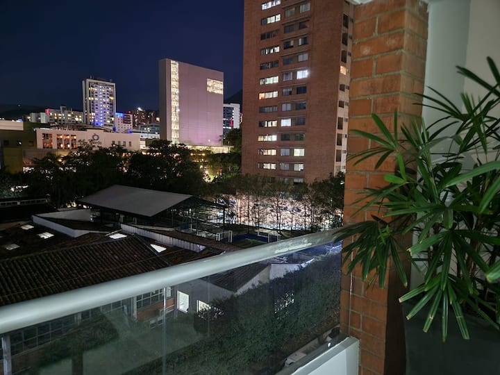 Espacio Exclusivo Para Nomadas Y Emprendedores. - Medellín, Colombia