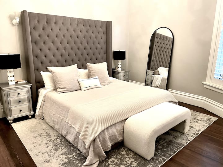 Victorian Dream House With Modern Amenities - San Francisco, CA