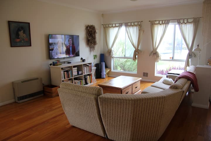 4x2 Family Home In Mindarie - ジューンダラップ