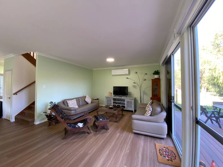 Lake View Oasis. - Binningup