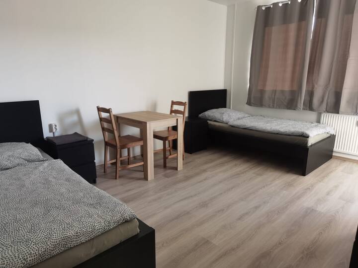 2 Bett-monteurwohnung In Zeithain - Riesa