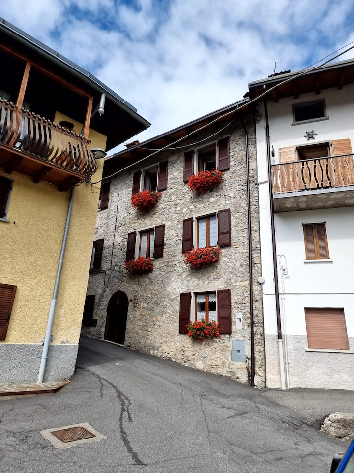 Host Izzium - Coleresky Area 2200 - Castione della Presolana