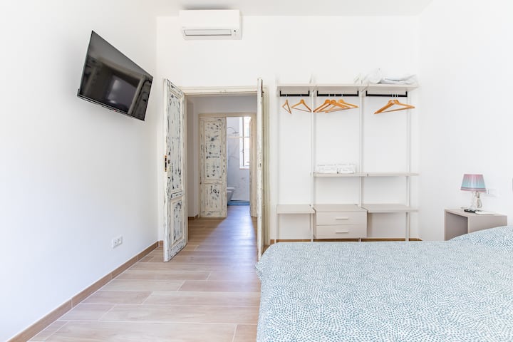 New Cozy Apartment In Historic Centre - La Spezia