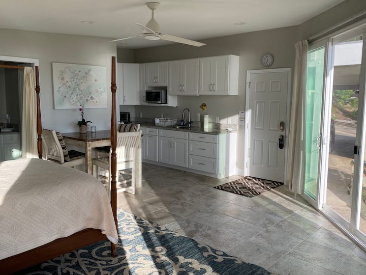 Lanikai Ocean View Retreat With Saltwater Pool - Kailua, HI