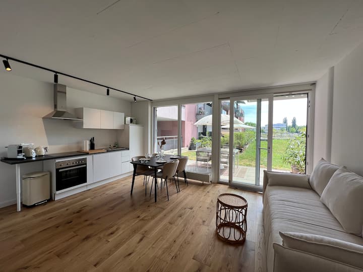 Urban Lodge Two - Studio Apartment Am Seerhein - Konstanz