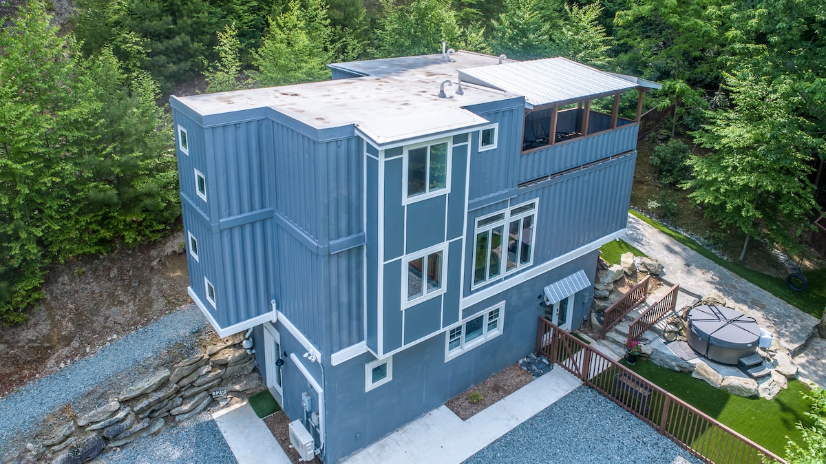 Hillside Hideaway: Container Home in Blowing Rock - Shipping containers ...