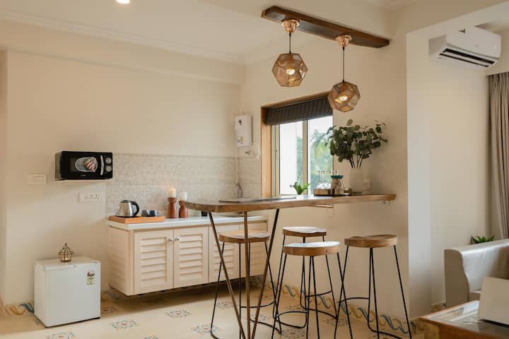 Staymaster Central Pvt 1br· Near Hilltop &Thalassa - Maharashtra