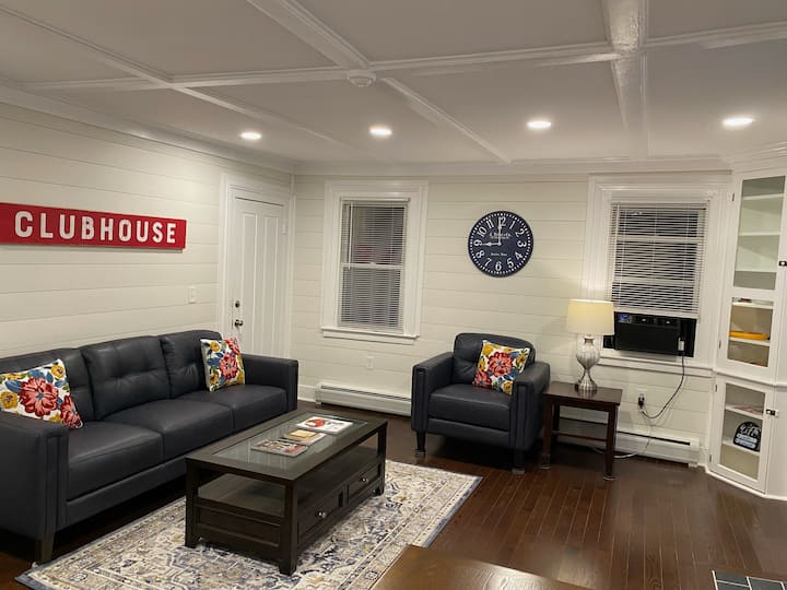 North Broadway House Apartment - Saratoga Springs, NY