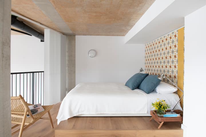 Stylish Riverfront Apartment With Stunning Views - Amsterdam