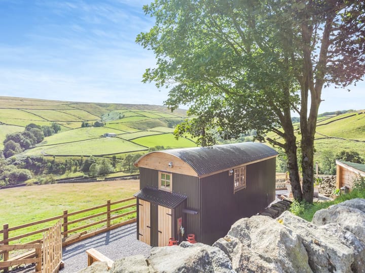 Wuthering Huts - Flossy's View - Yorkshire