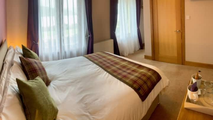 'Pine Marten' At Otterburn B&b - Isle of Mull