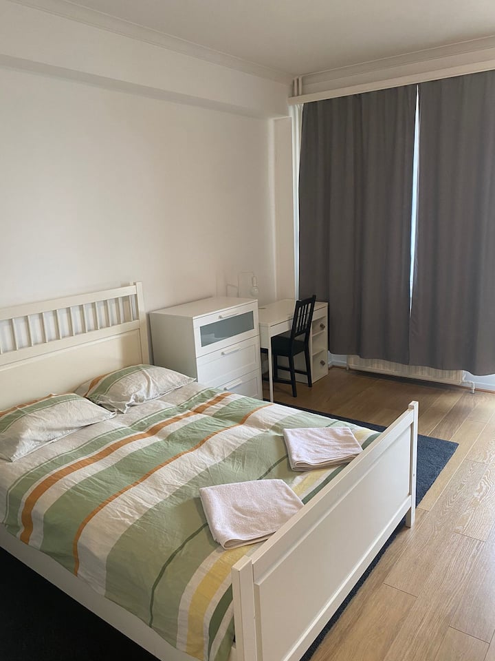 Super Lumineux Avec Grand Balcon - Bruselas, Bélgica