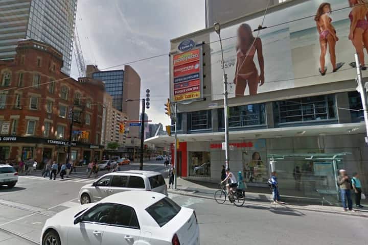 Million$views: Stylish High-rise Condo W/parking - BMO Field
